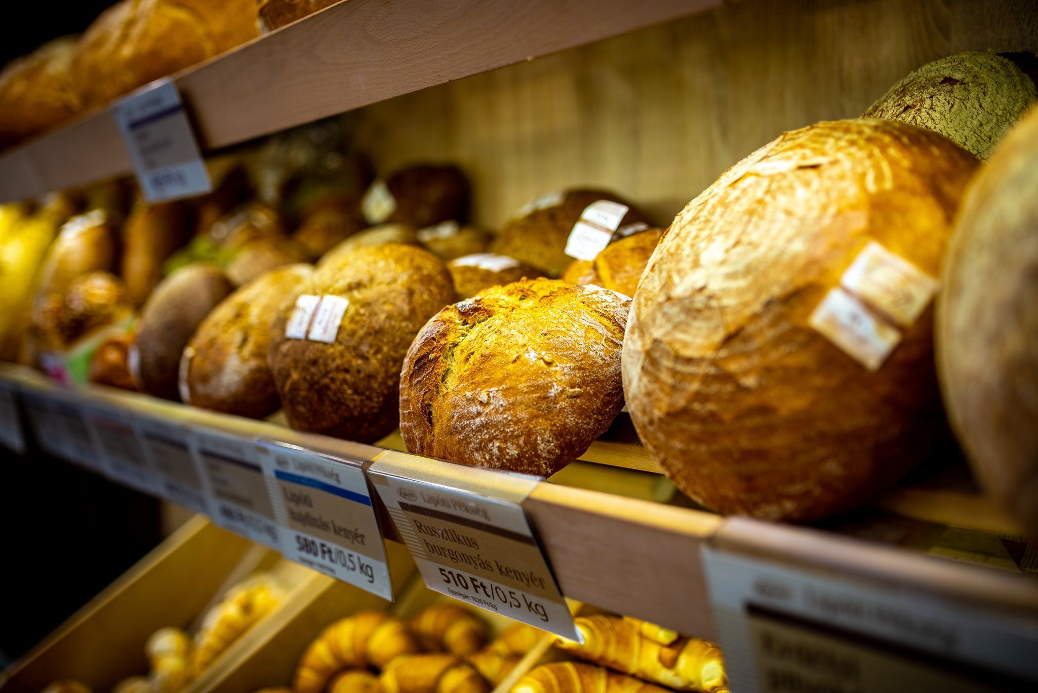 Save Lipóti Pékség Batthyány tér • bread munch Munch from food waste ...