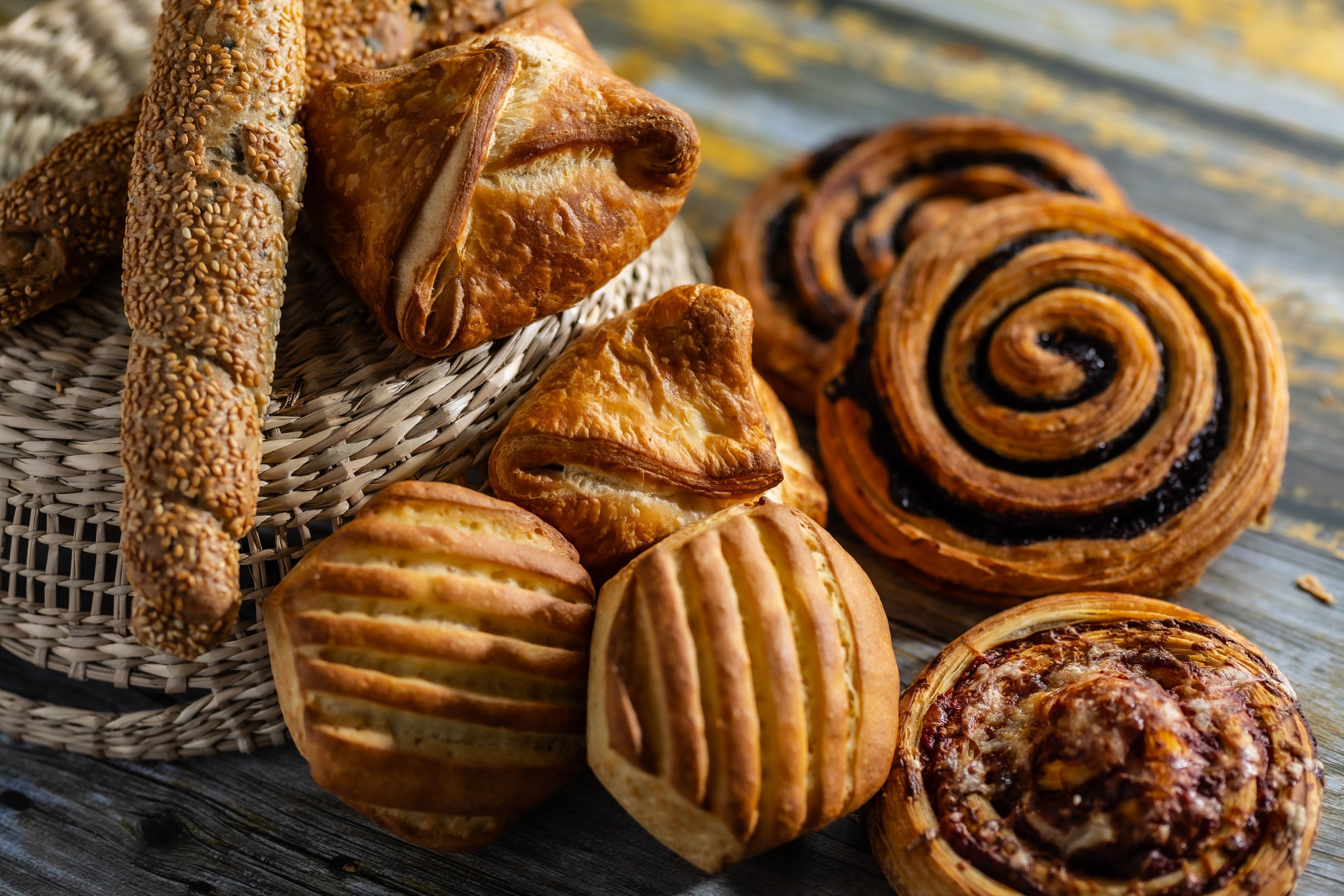 Get Auchan Törökbálint "Maradtmég" - Bakery Goods Munch and save ...