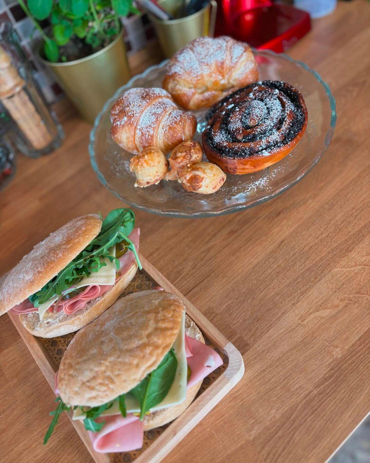 Save Én Idő kávézó Munch Munch from food waste and eat well at a ...