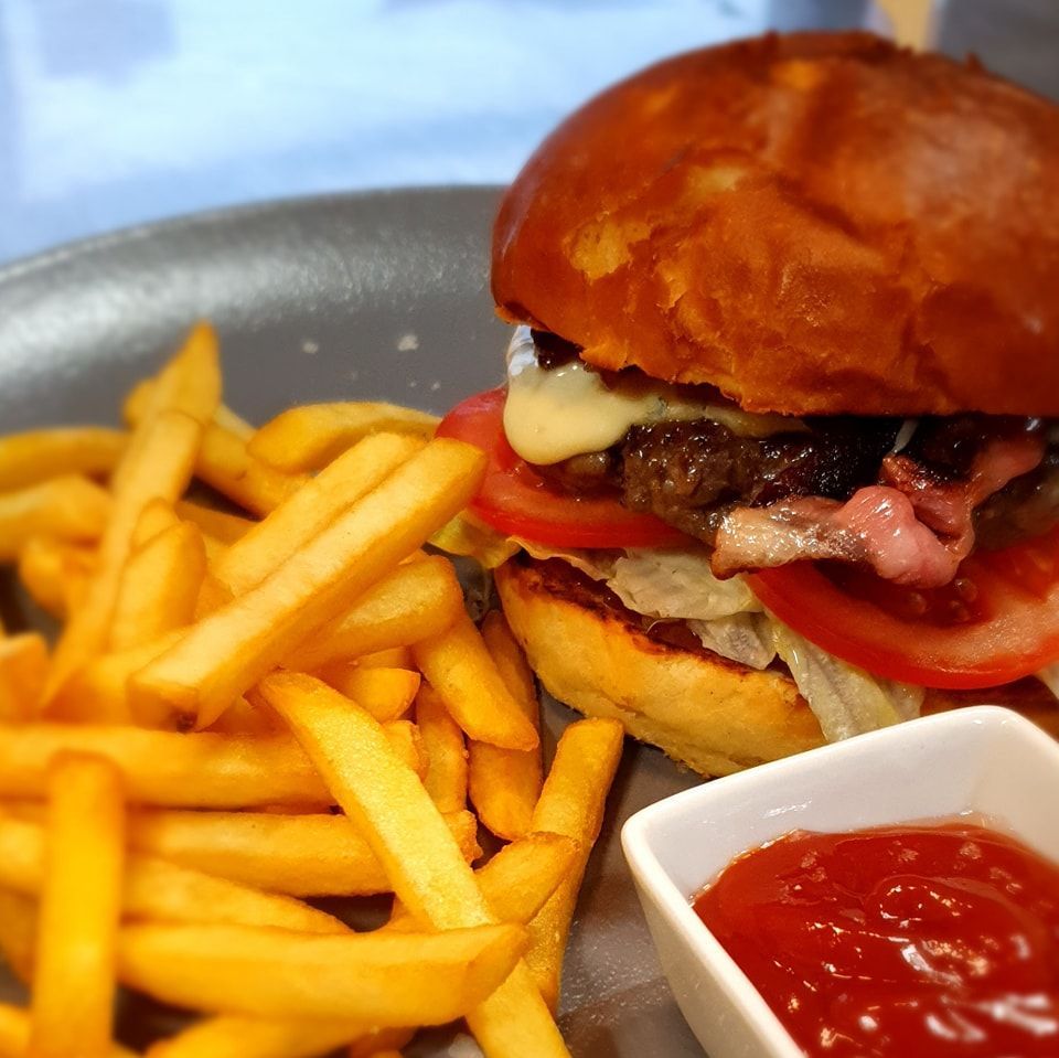 Save Rokfort Étterem - Napi Menü Munch Munch from food waste and eat ...